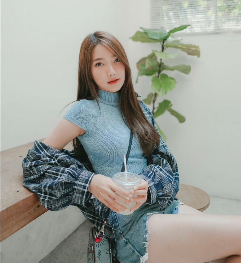 เปิดวาร์ป ทำความรู้จัก Creamlike ยูทูปเบอร์ สาวฮอต